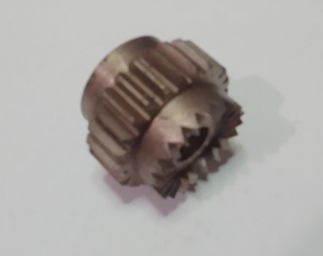 Hercus 260DG apron clutch pinion